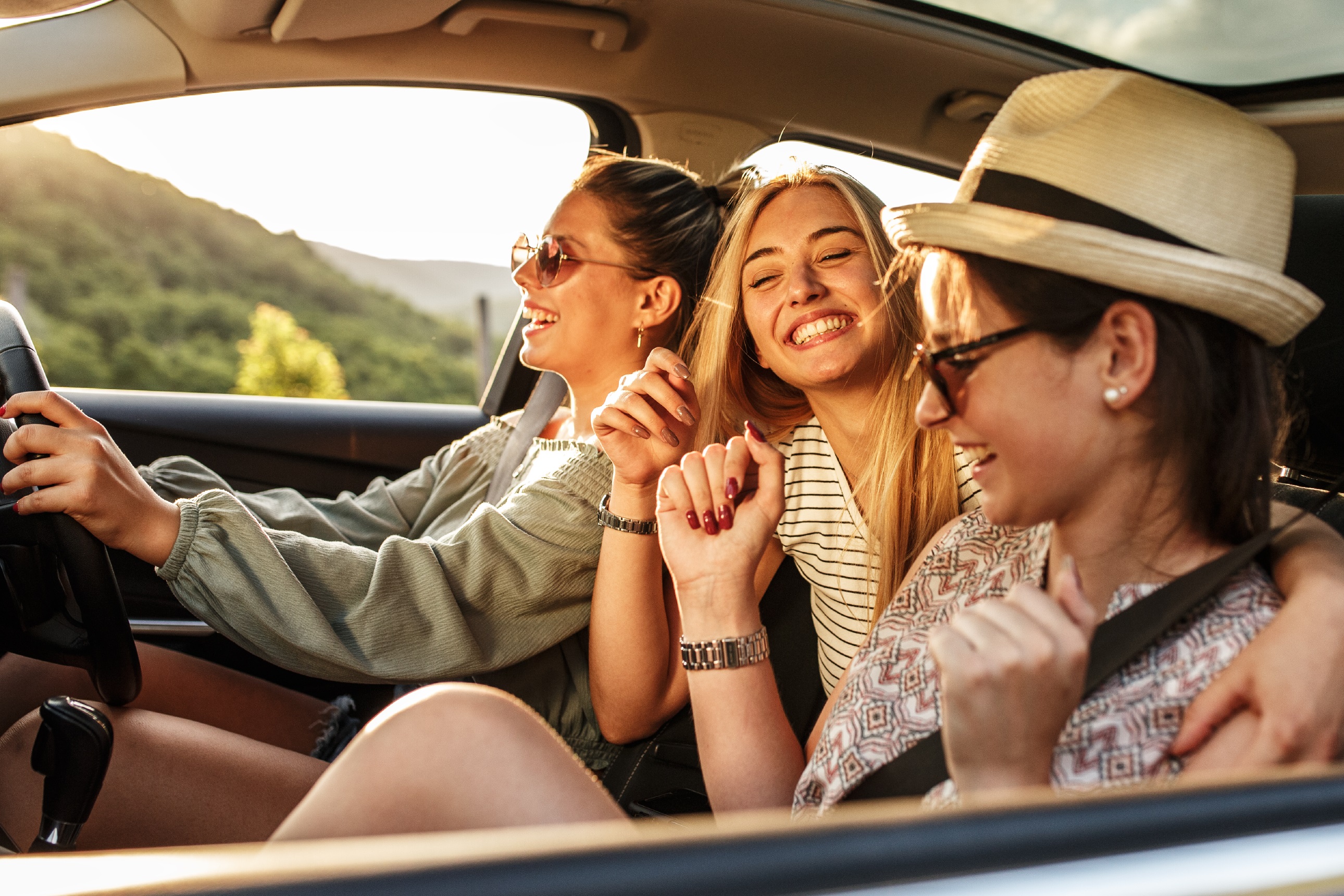 Vara asta, ai inca 200 de motive de bucurie!