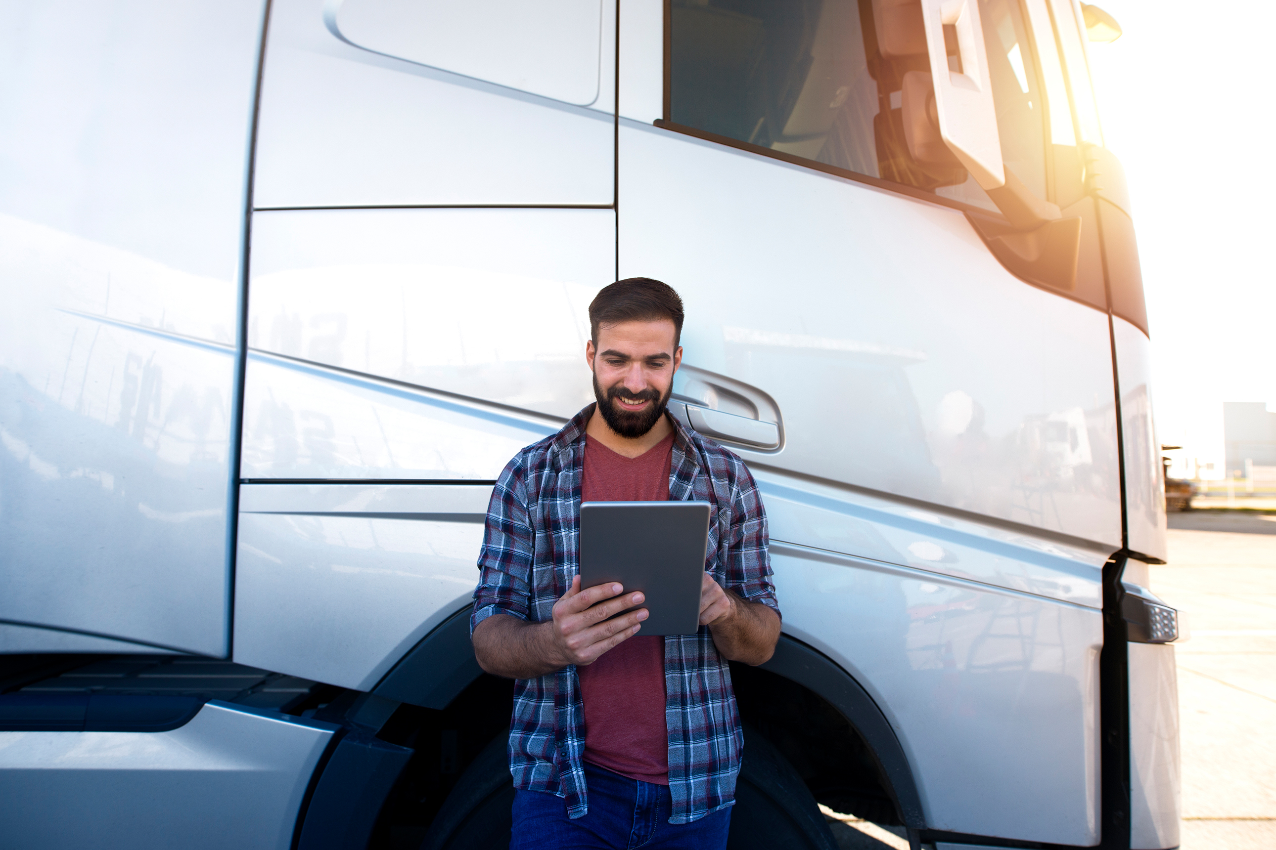 Leasing operațional pentru camioane: Daimler Truck Financial Services ...